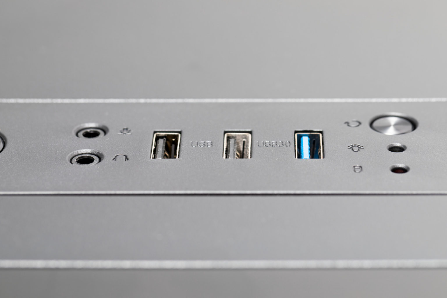 Best Horizontal PC Cases in 2023 - Best Gaming Reviews