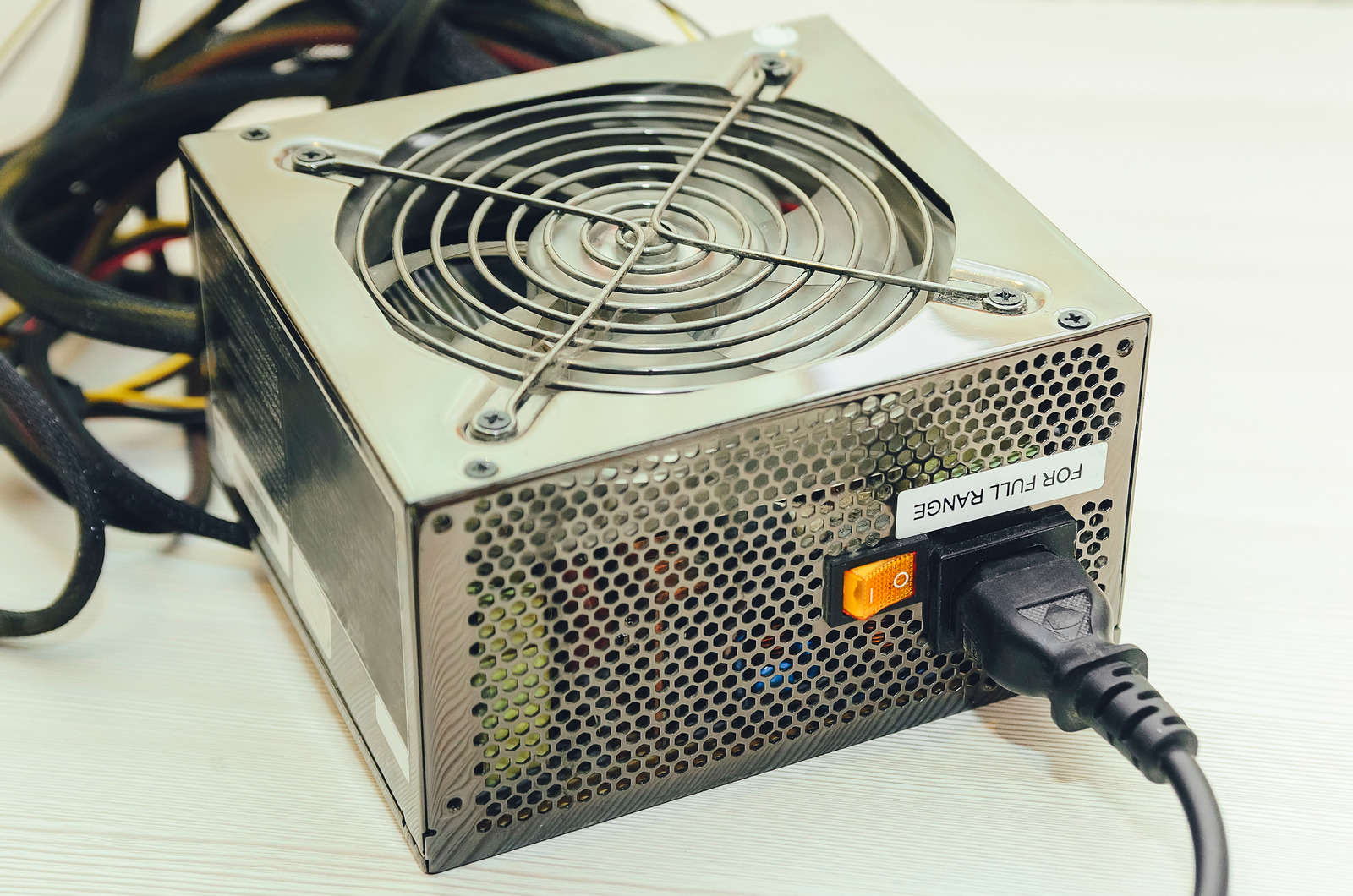 How to Test a Motherboard Without a CPU - Best Gaming Reviews